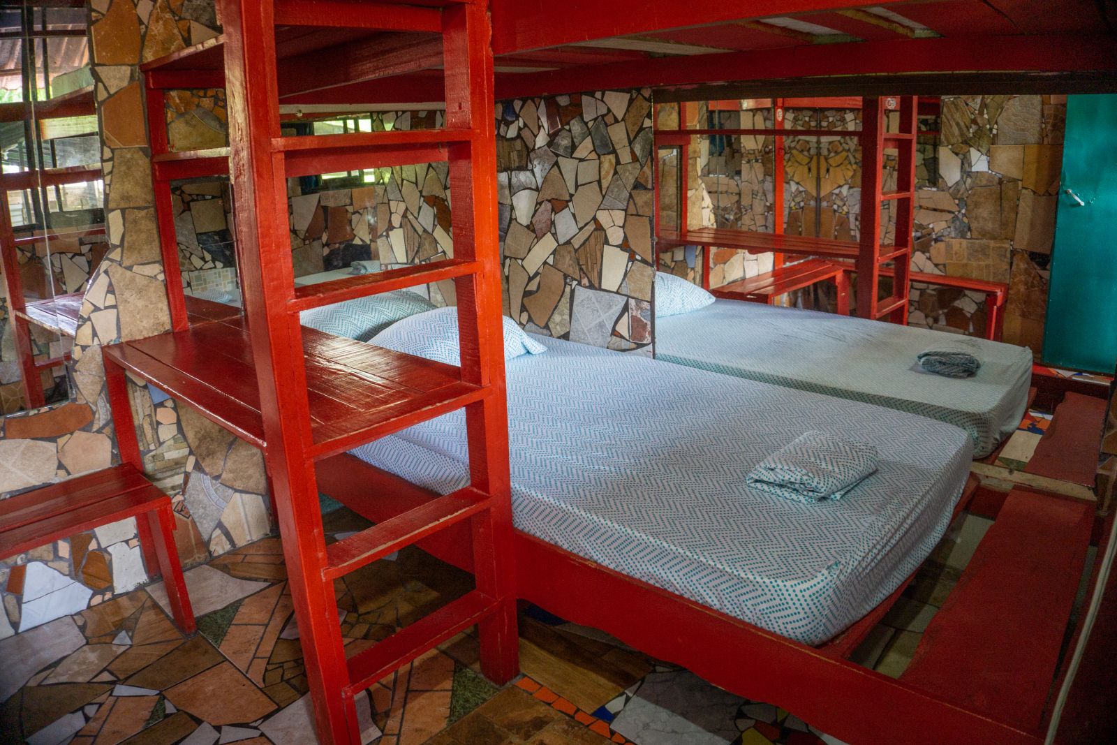 Rooms - rocking j's hostel